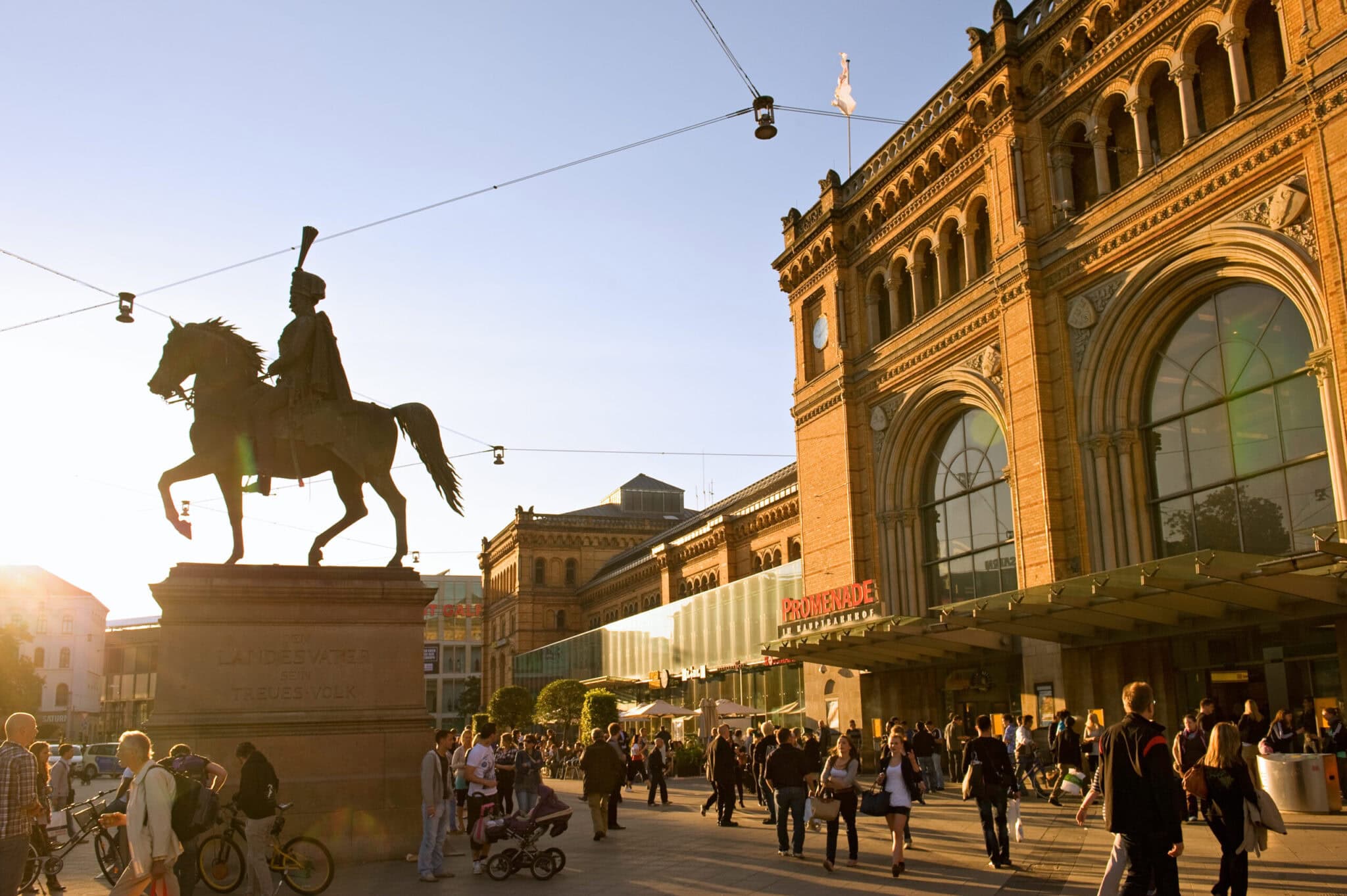 Ernst-August-Platz Hanover: Central landmark